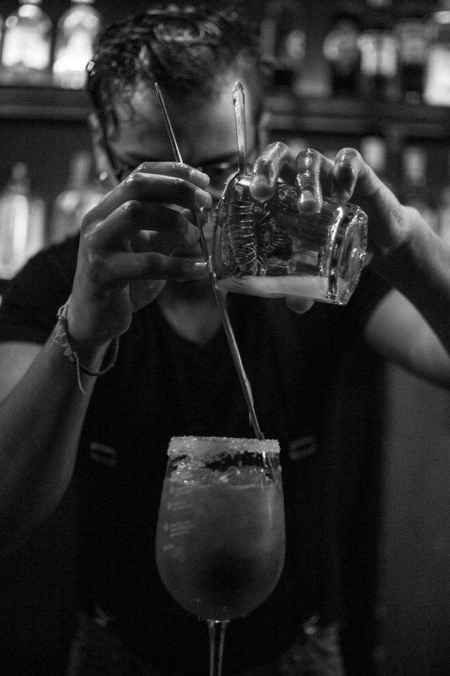 Le Levitar, un grand choix de cocktails dans une ambiance chaleureuse ...
